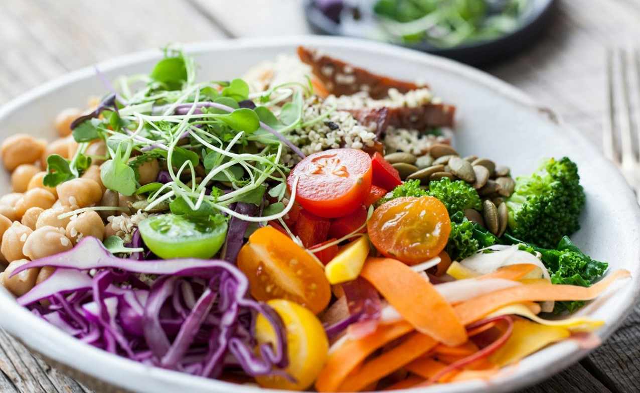Clean Eating: Tips and Tricks for a Healthier Lifestyle